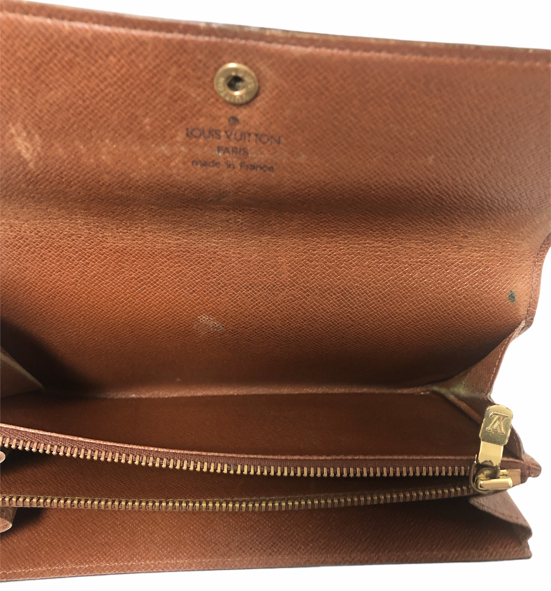 LOUIS VUITTON SARAH WALLET IN BROWN MONOGRAM CANVAS | Property Room