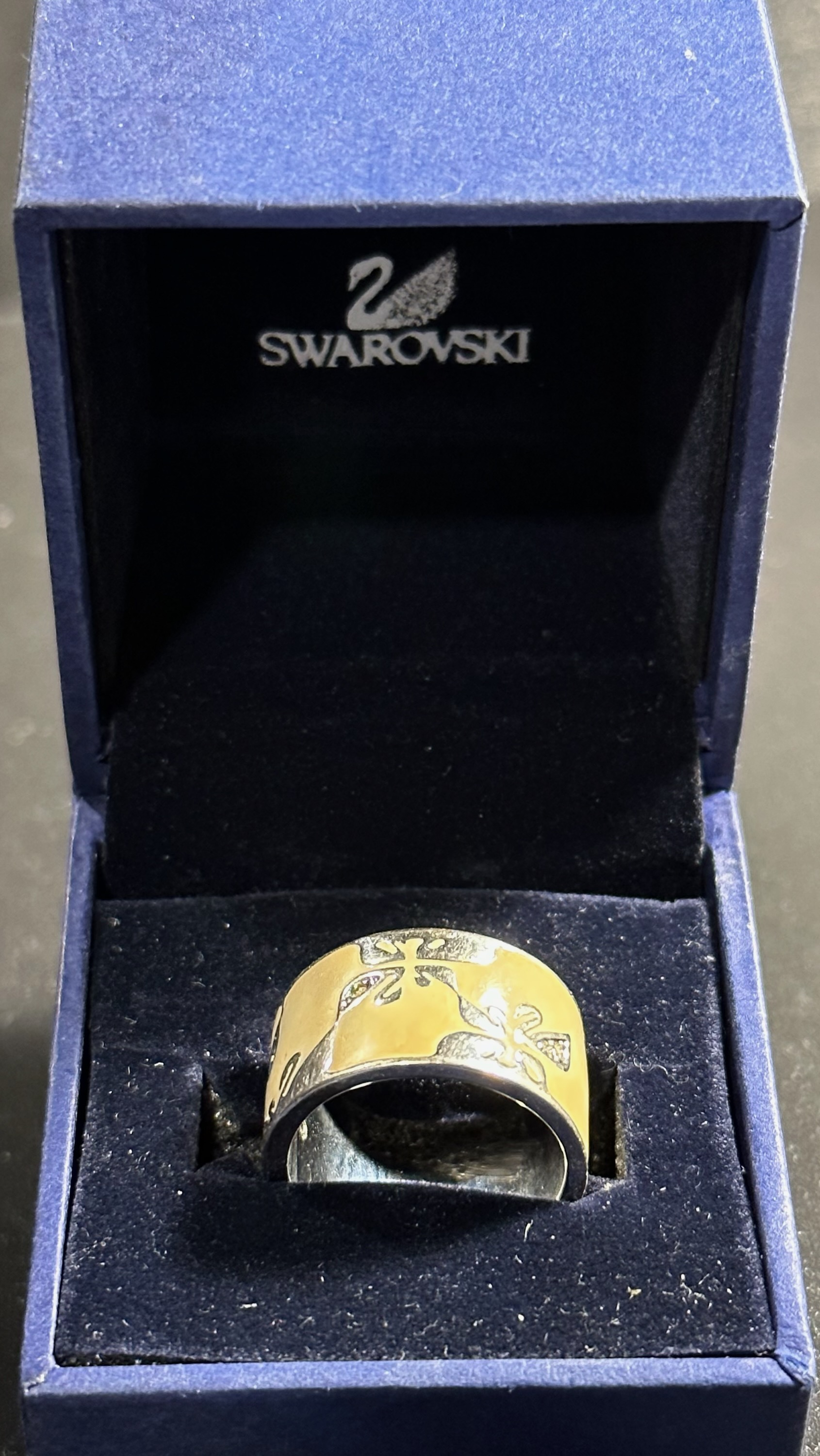 rings | Property Room