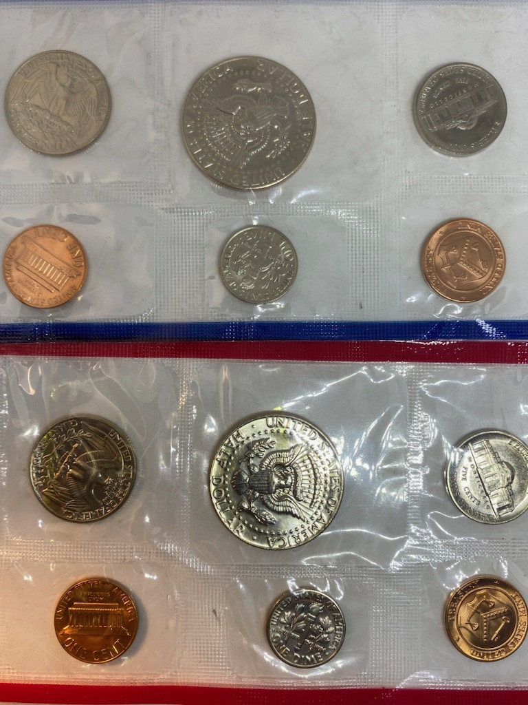 1984 U.S. Mint Uncirculated D/P Coin Set | Property Room