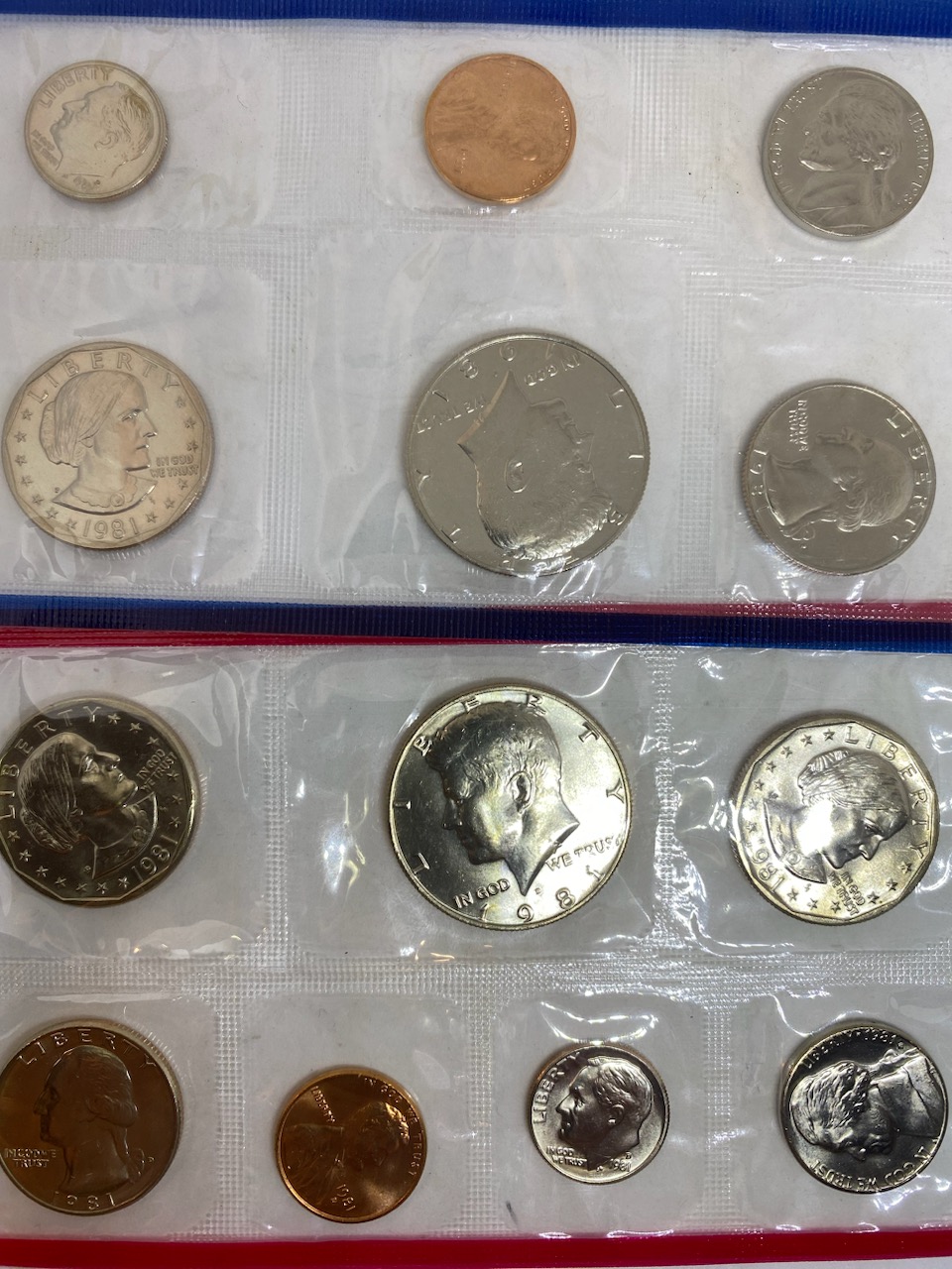 1981 U.S. Mint Uncirculated D/P Coin Set | Property Room