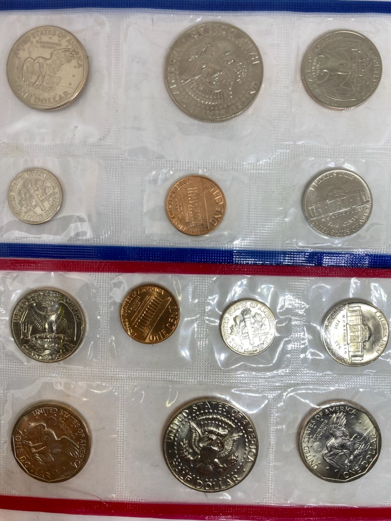 1981 U.S. Mint Uncirculated D/P Coin Set | Property Room