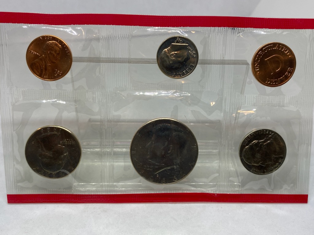 1986 United States Mint Uncirculated Coin Set w/D and P mark | Property ...