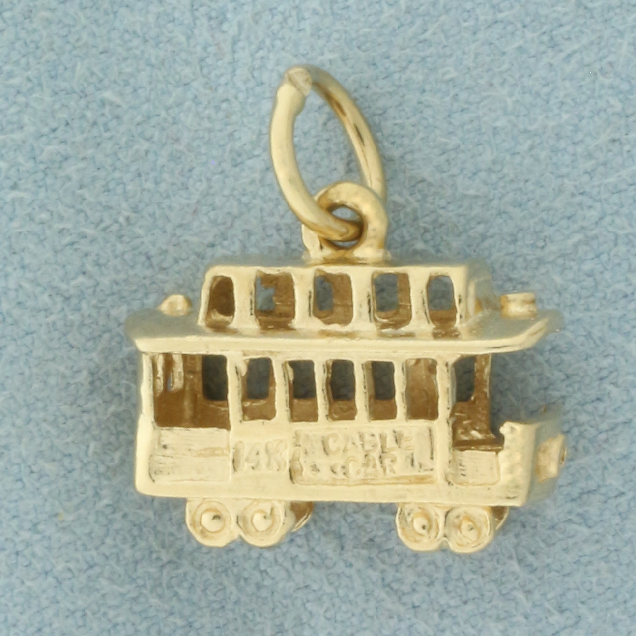 3D San Francisco Cable Car Charm in 14k Yellow Gold | Property Room