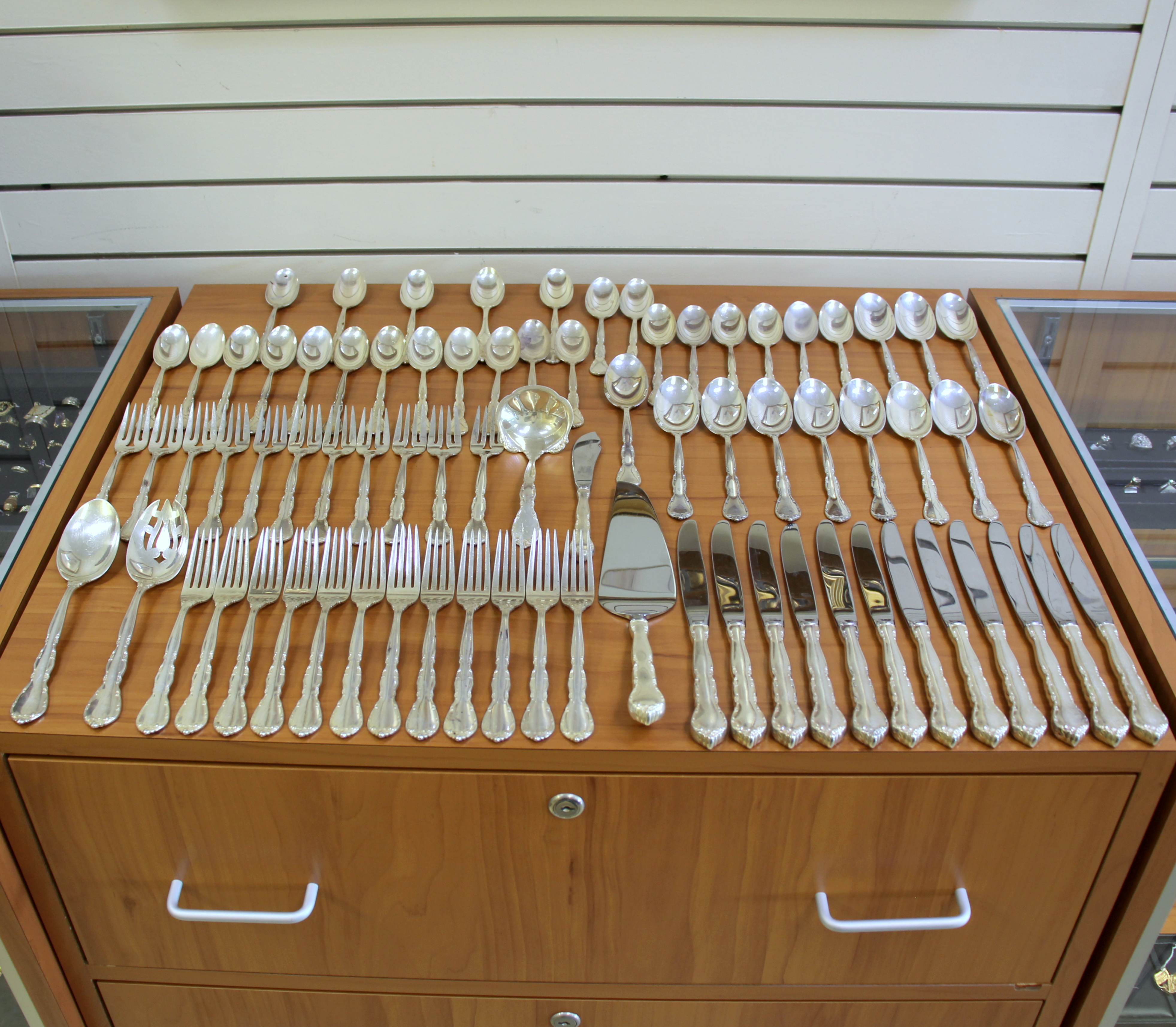 77 Piece Sterling Silver Lunt Mignonette Flatware Set with Chest ...