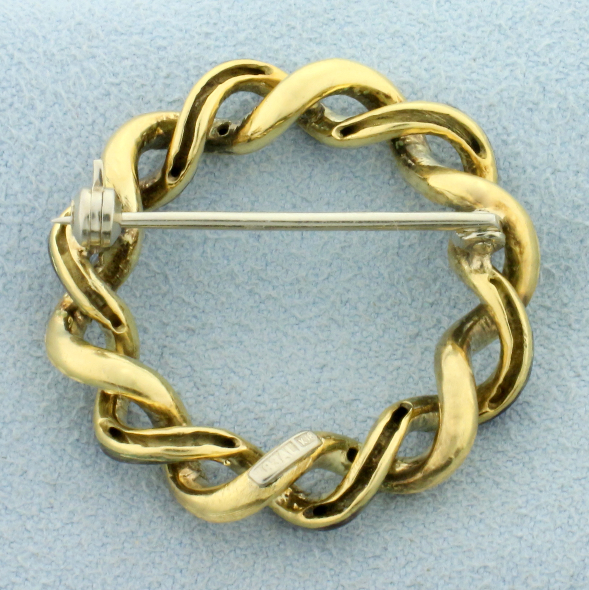 Antique Hand Painted Pin in 18K Yellow Gold | Property Room