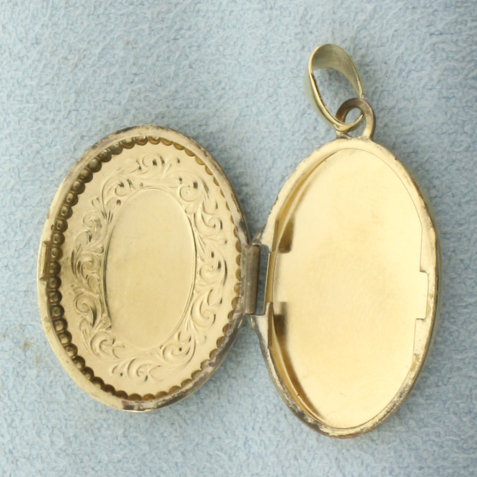 Antique Locket | Property Room