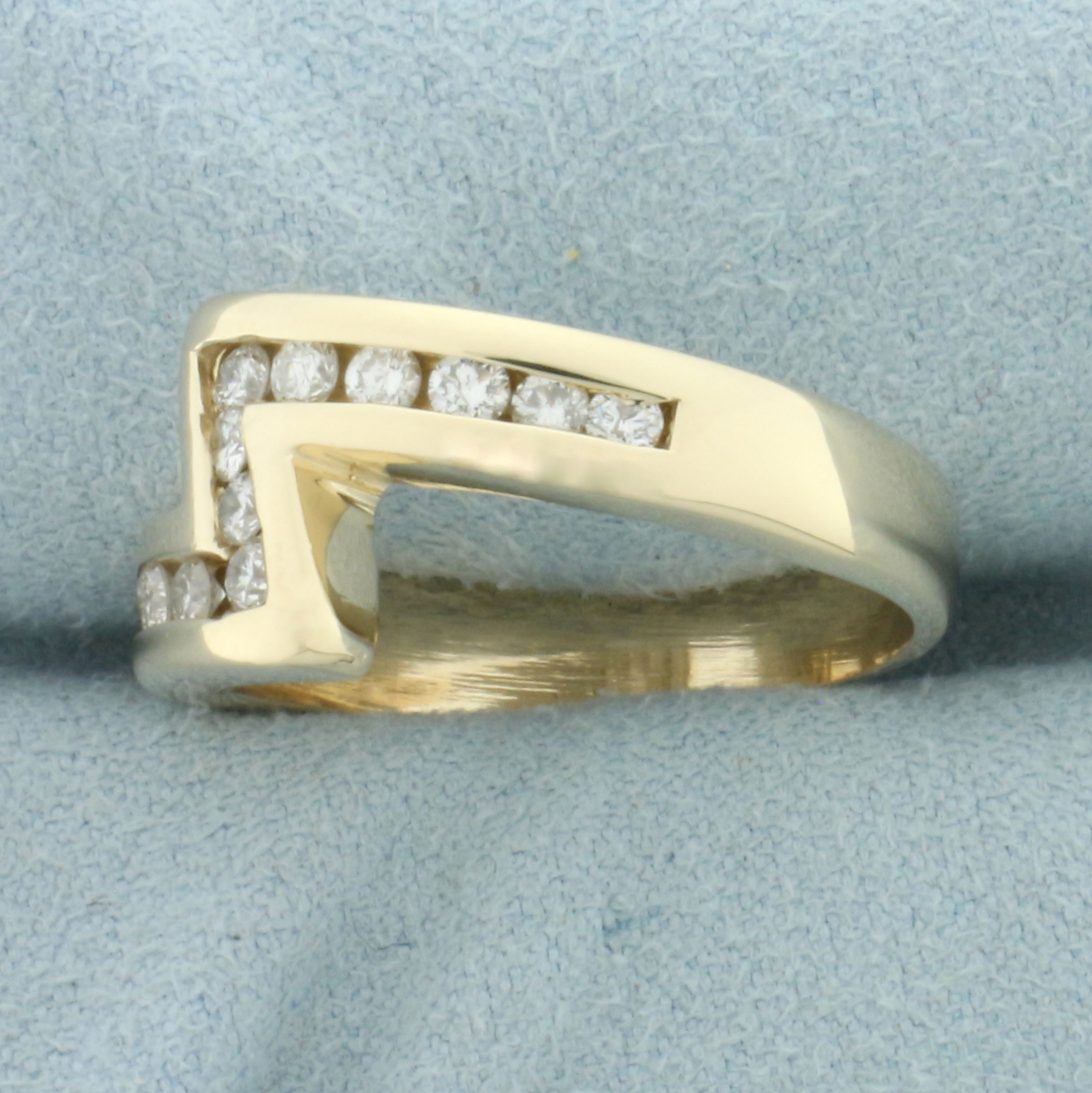 Diamond Lightning Bolt Design Ring in 14k Yellow Gold | Property Room