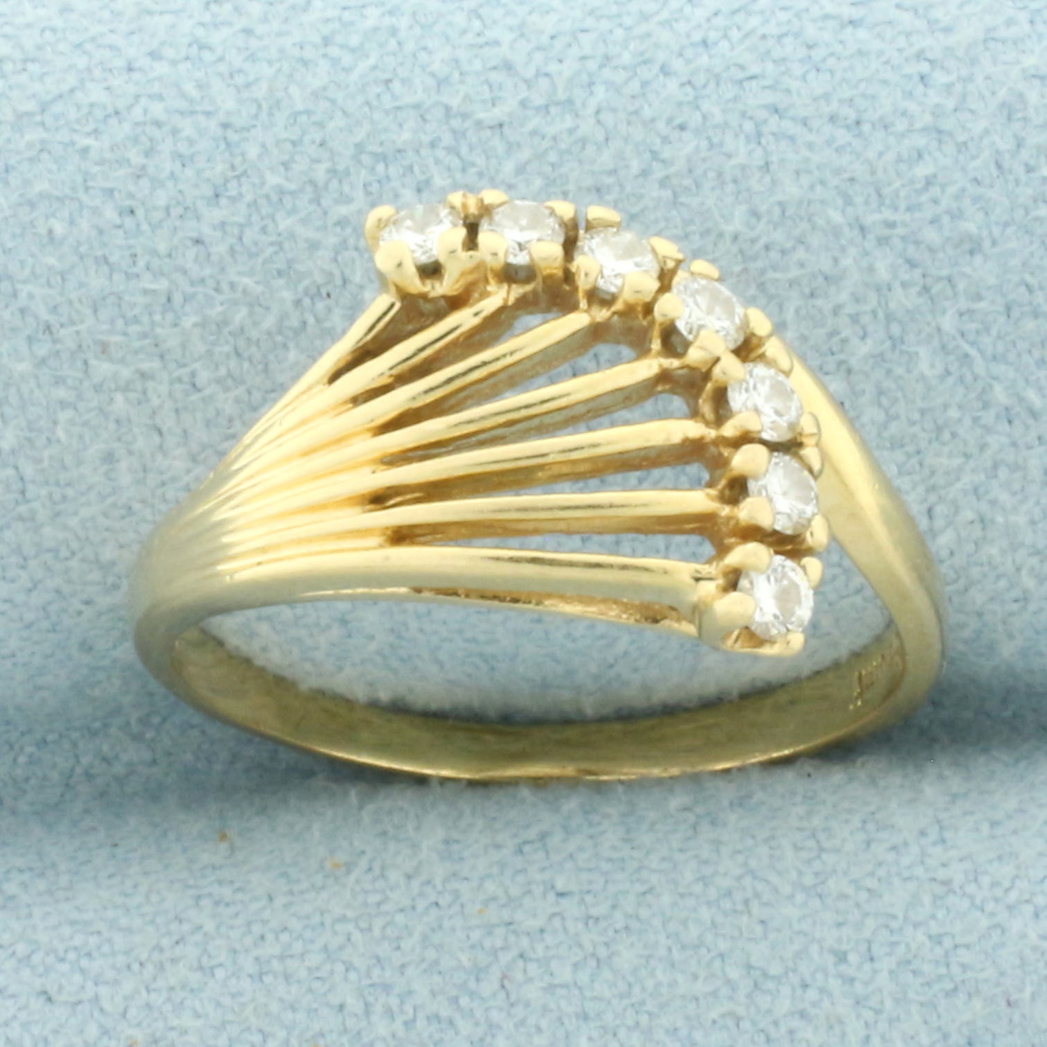 Diamond Spray Ring in 14k Yellow Gold | Property Room