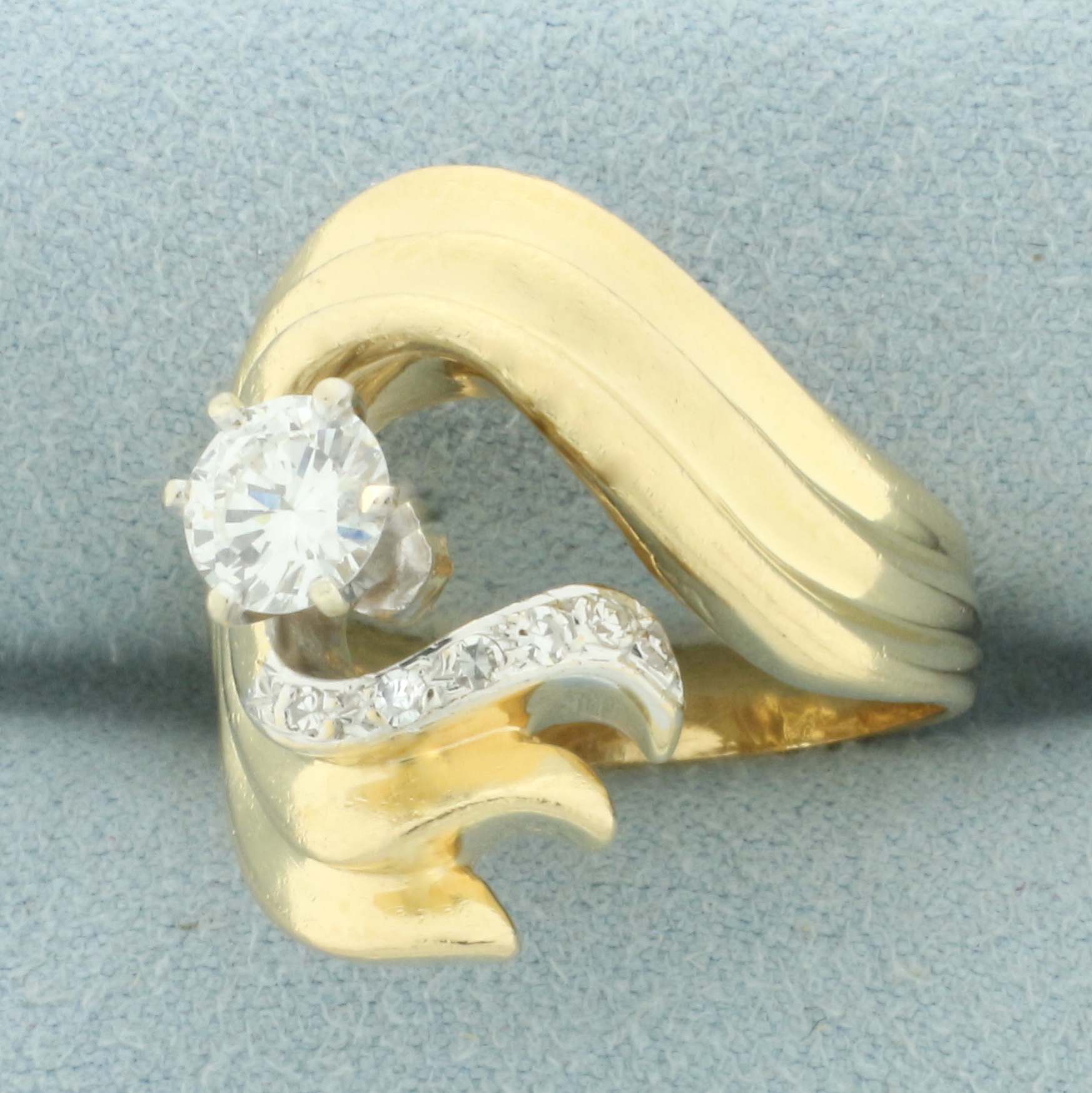 Diamond Swoop Design Ring in 14k Yellow Gold | Property Room
