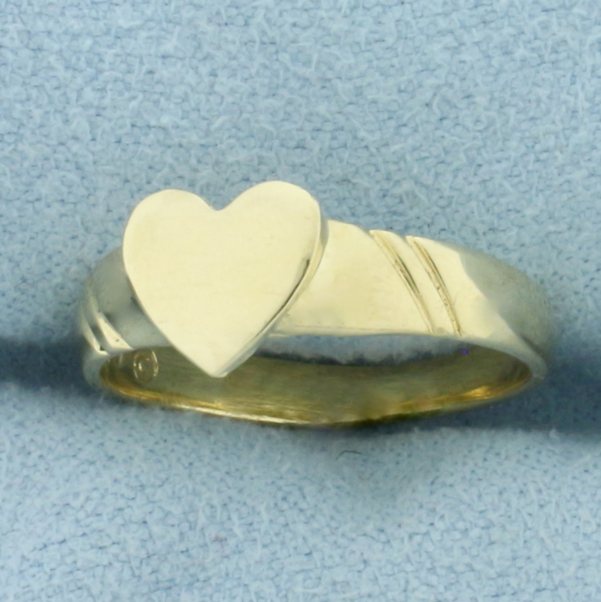 Engravable Heart Signet Ring in 14k Yellow Gold | Property Room