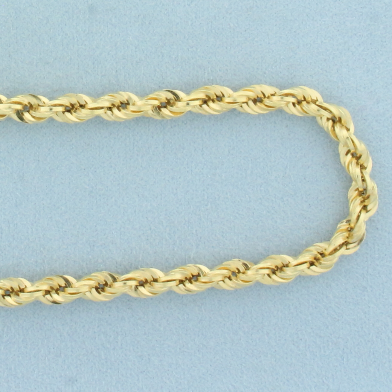 Italian 20 Inch Rope Link Chain Necklace in 14k Yellow Gold | Property Room