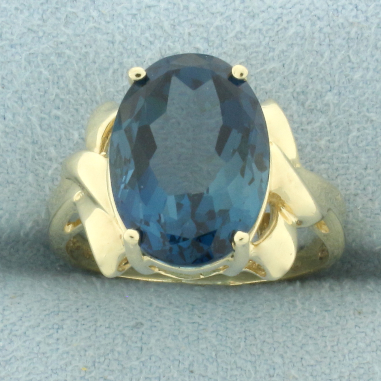 Lab Sapphire Statement Ring in 14k Yellow Gold | Property Room