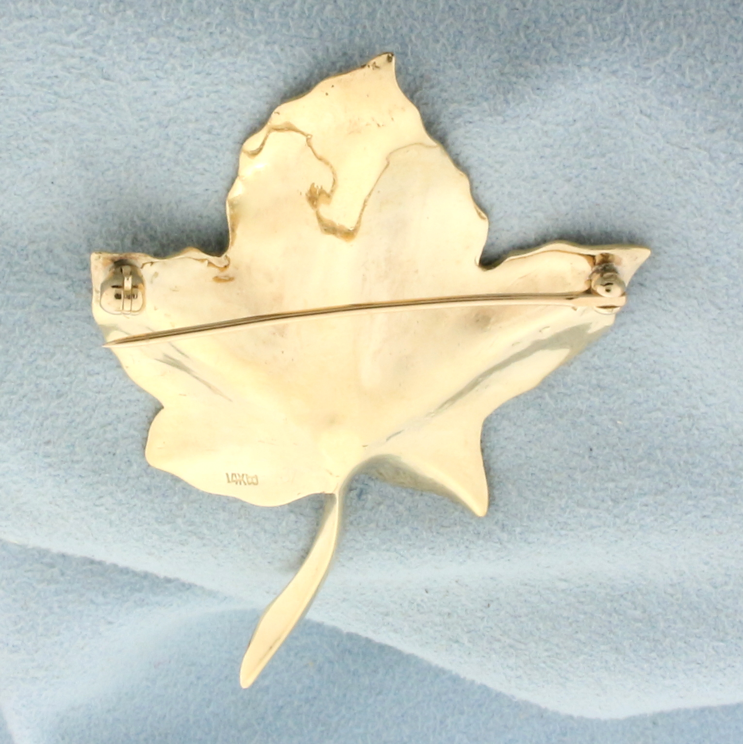Maple Leaf 1/3ct Diamond Brooch or Pin in 14K Yellow Gold | Property Room