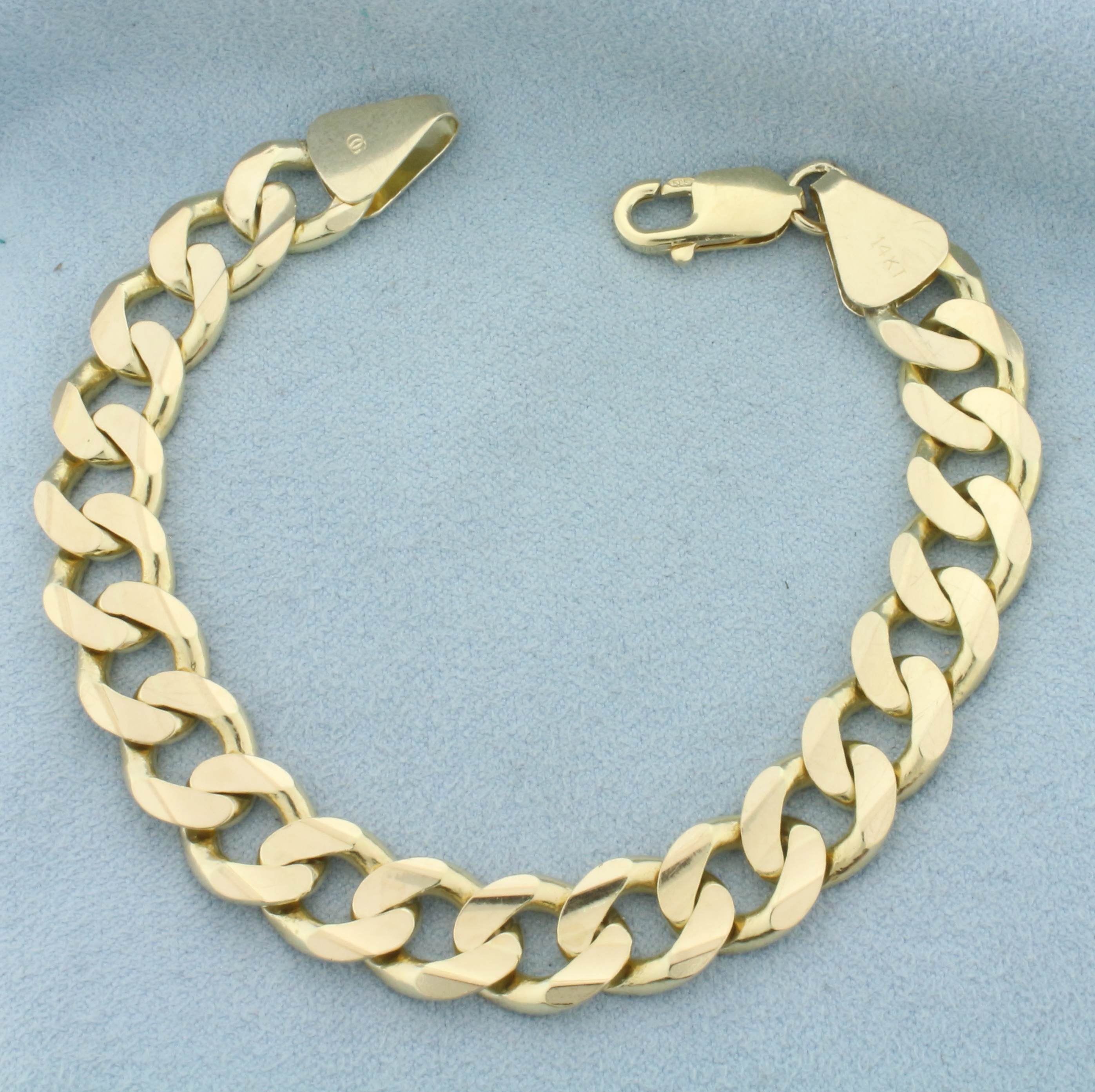 Mens Heavy Curb Link Bracelet in 14k Yellow Gold | Property Room