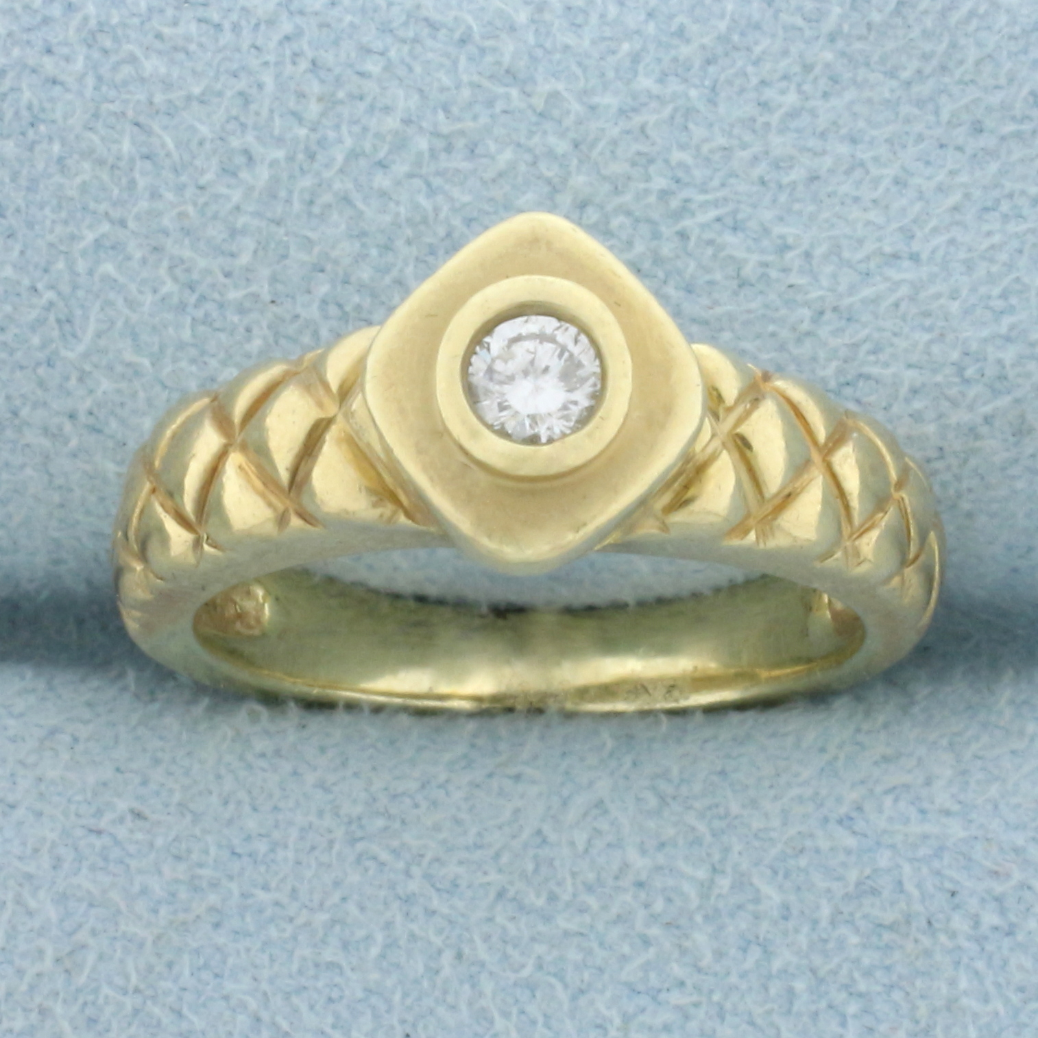 Quilted Design Diamond Ring in 14K Yellow Gold | Property Room
