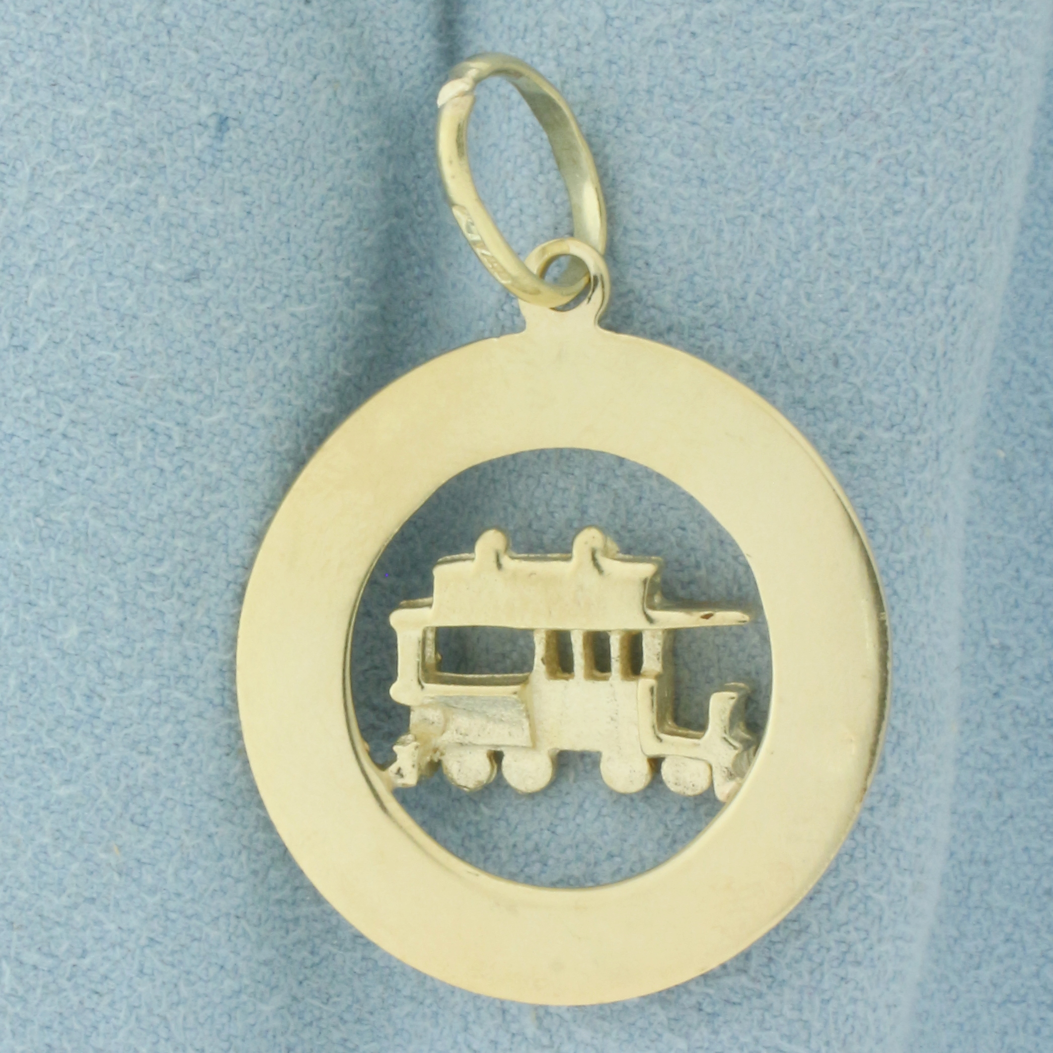 Ruby San Francisco Cable Car Medallion Charm in 14k Yellow Gold | Property Room