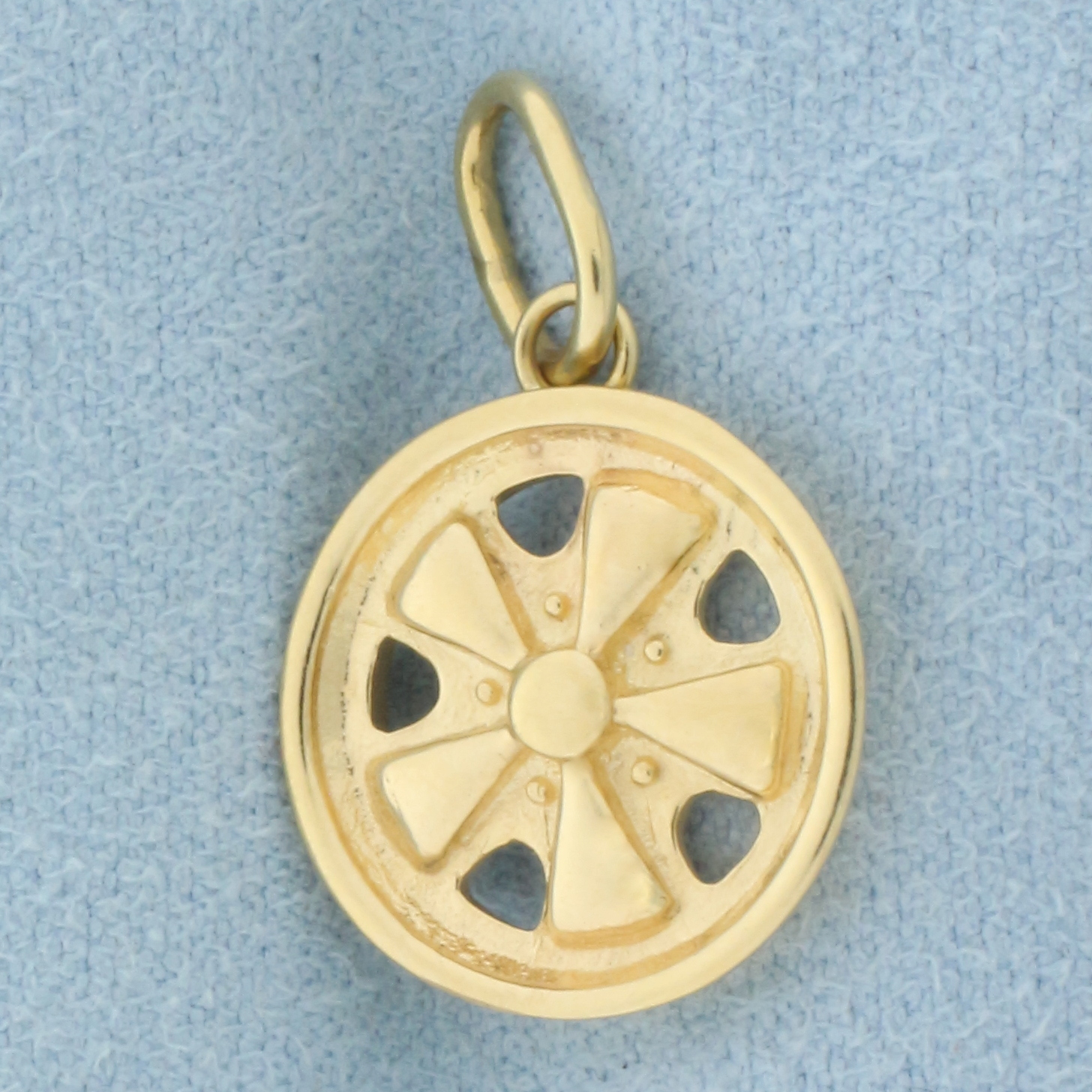 Tire Rim Charm in 14k Yellow Gold | Property Room