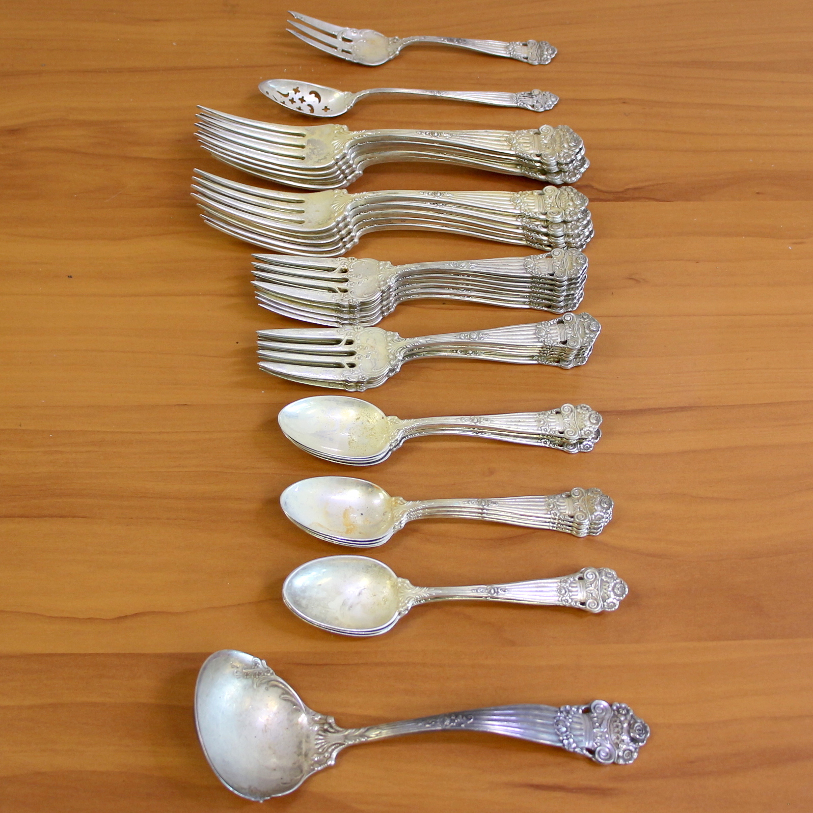 Towle Georgian Sterling Silver Flatware Set of 39 | Property Room