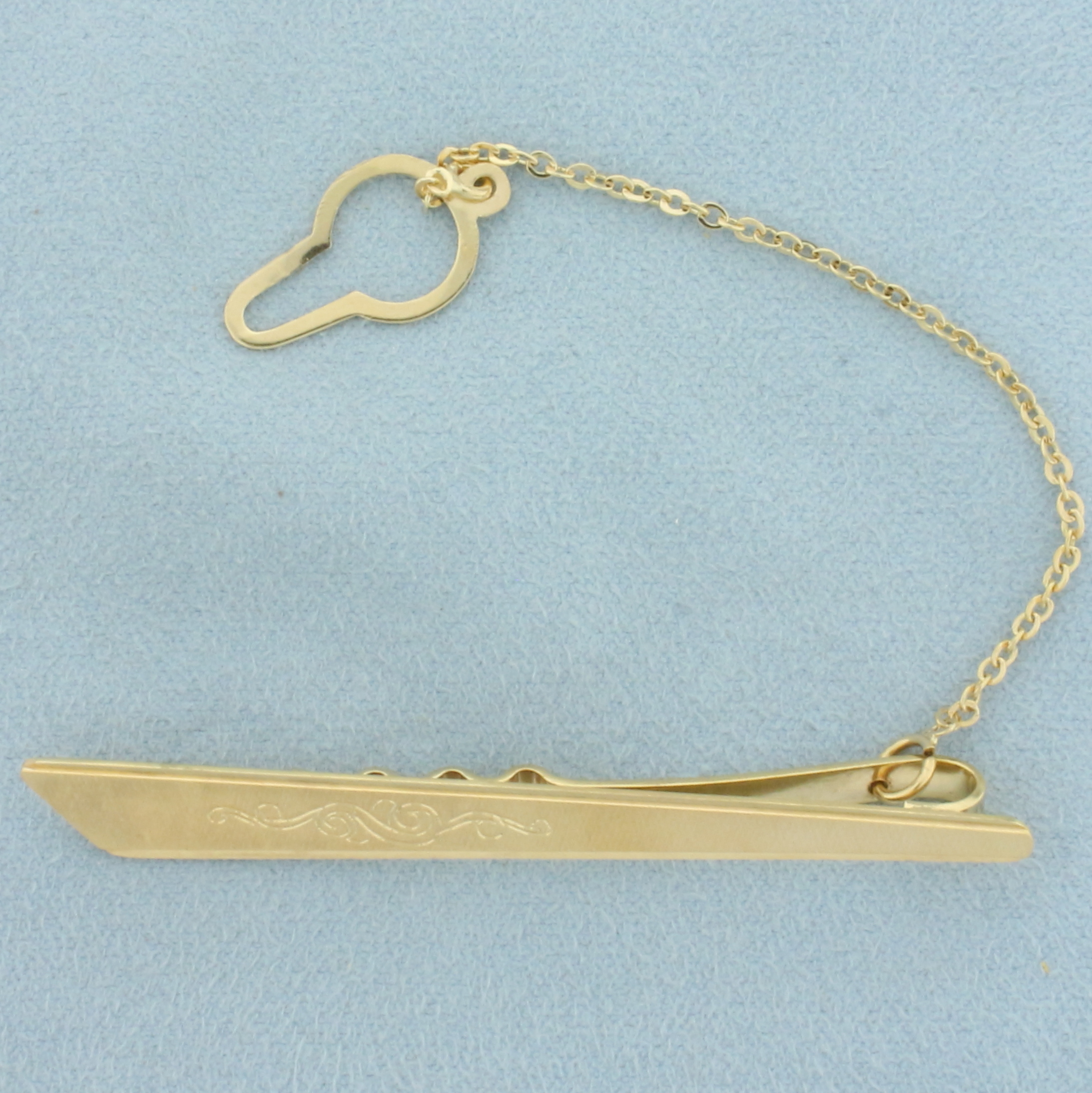 Vintage Engraved Tie Bar Clip with Chain in 18k Yellow Gold | Property Room