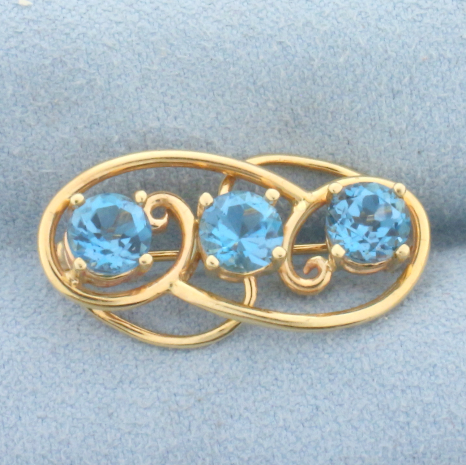 Vintage Swiss Blue Topaz Brooch in 14k Yellow Gold | Property Room