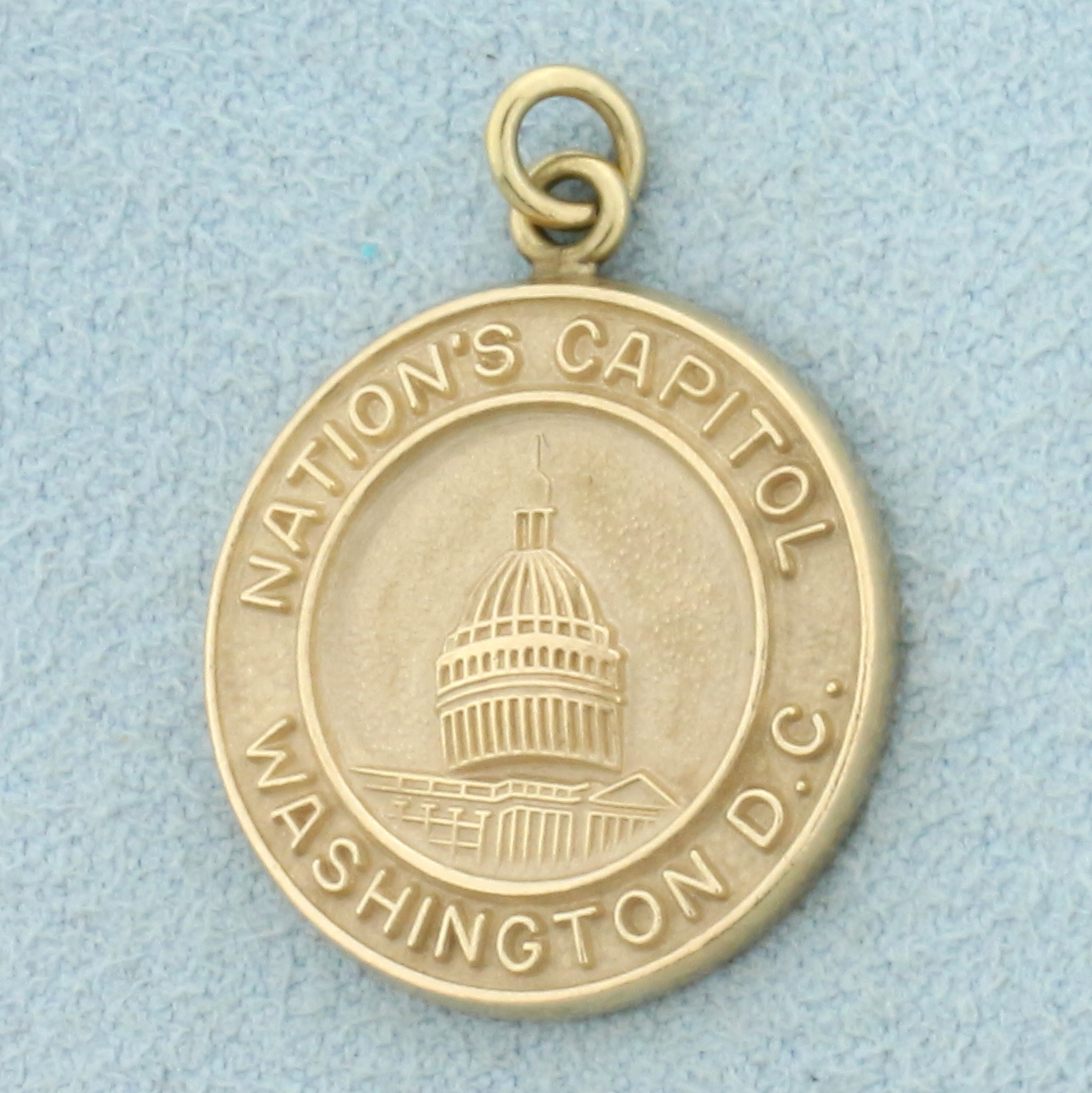 Washington D.C. Capitol Building Pendant in 14K Yellow Gold | Property Room