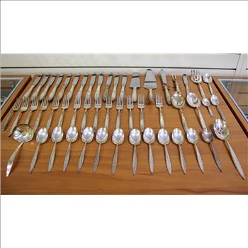 Lunt Lace Point 48 Piece Sterling Silver Flatware Set | Property Room