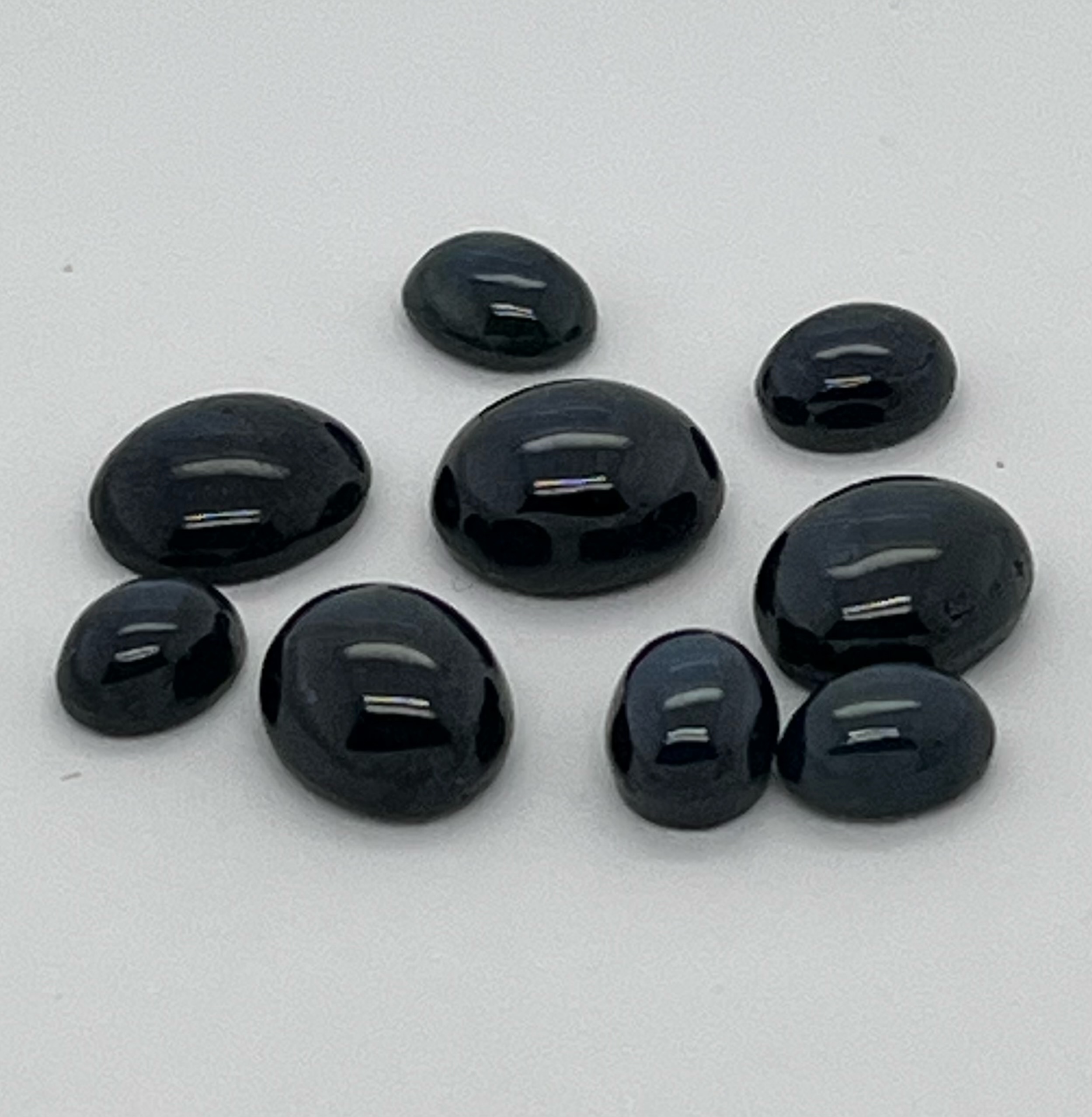 30CTS. STAR SAPPHIRE GEMSTONE PARCEL | Property Room