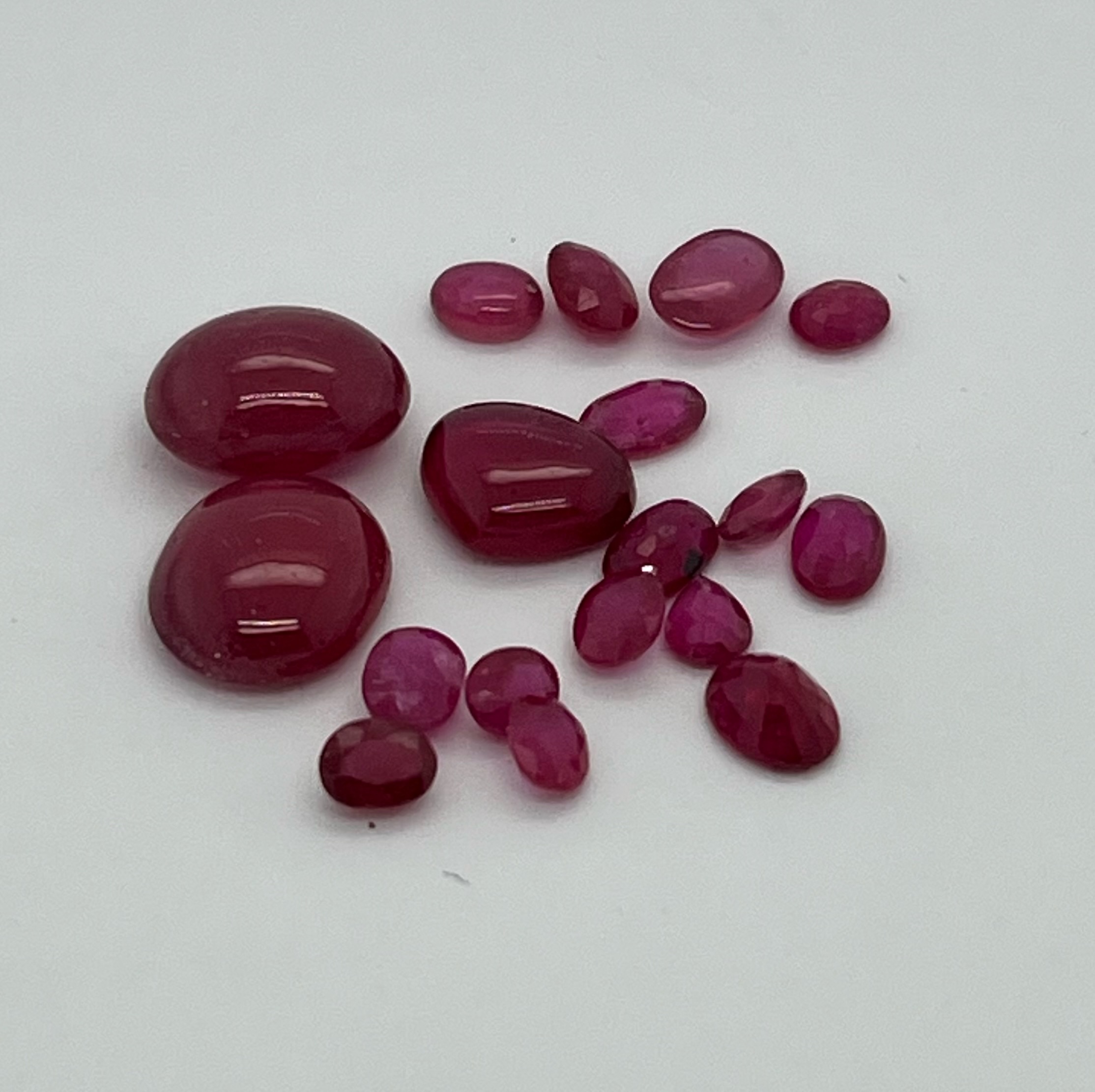 25CTS RUBY GEMSTONE PARCEL | Property Room