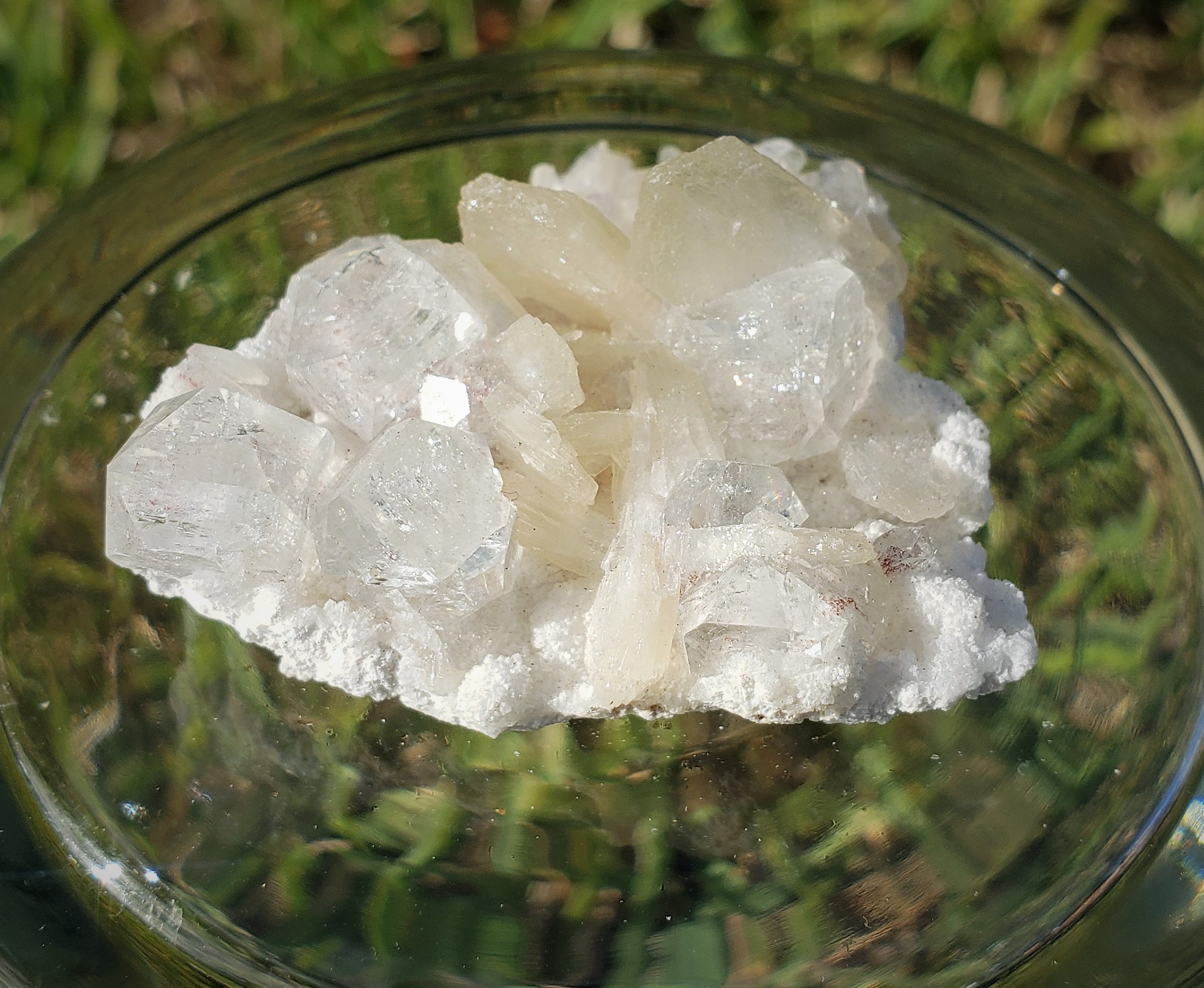 Fascinating and Beauty of a Apophyllite Crystal | Property Room
