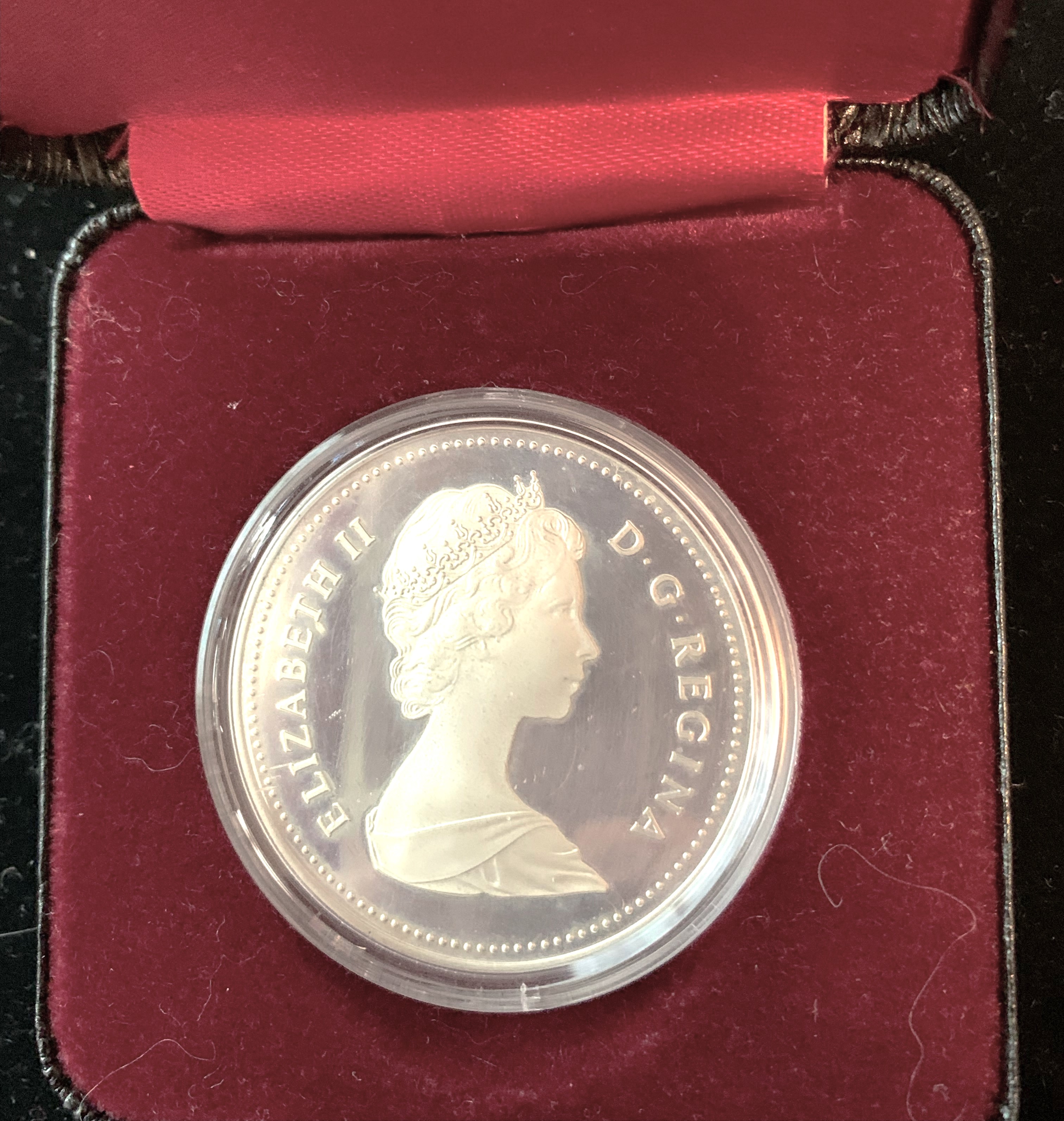 1981 .500 SILVER CANADA ONE DOLLAR ROYAL CANADIAN MINT ORIG CASE ...