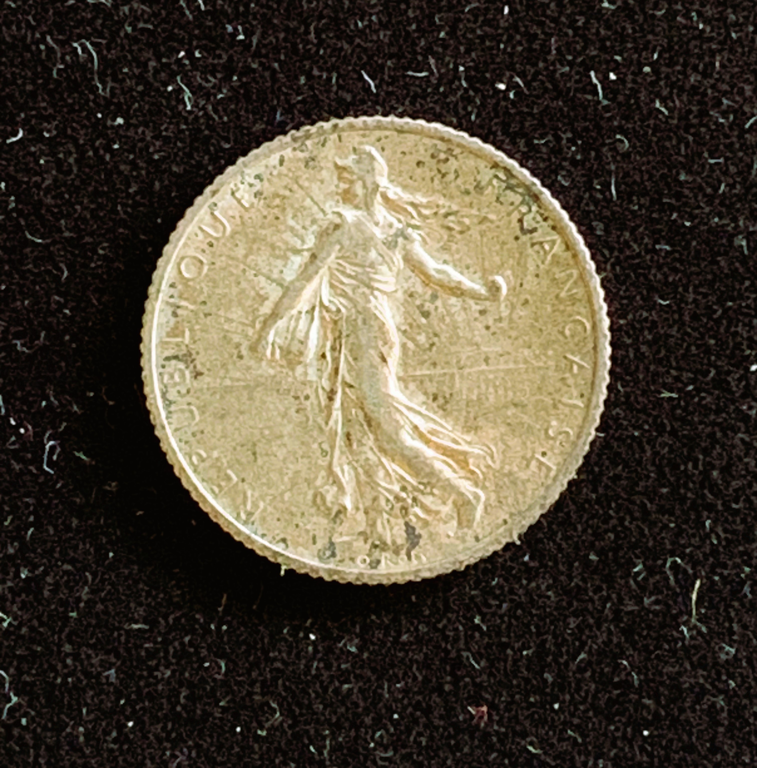 1918, SILVER, 1 FRANC, NICE COIN, LOTS OF DETAIL | Property Room