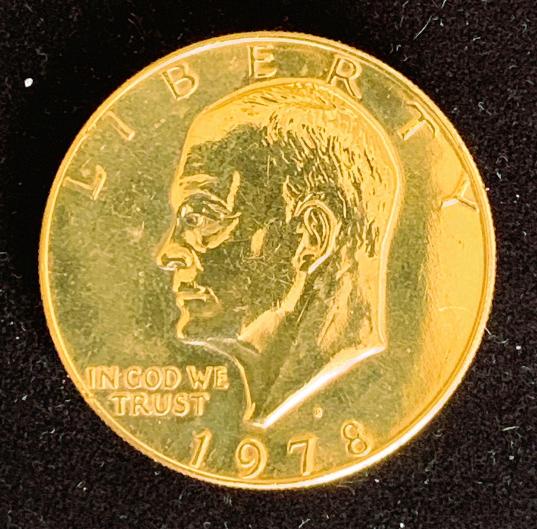 1978 IKE $1 DOLLAR UNCIRCULATED 24 KT GOLD LAYERED COIN | Property Room
