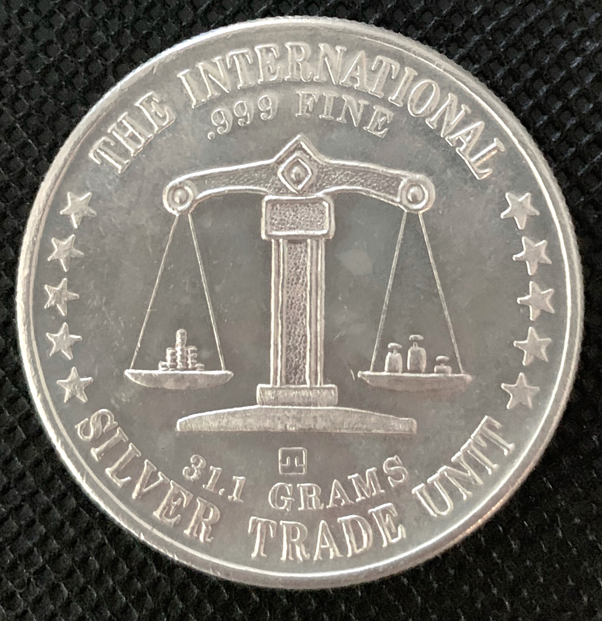 1oz SILVER USS CONSTITUTION .999 FINE SILVER TRADE UNIT | Property Room