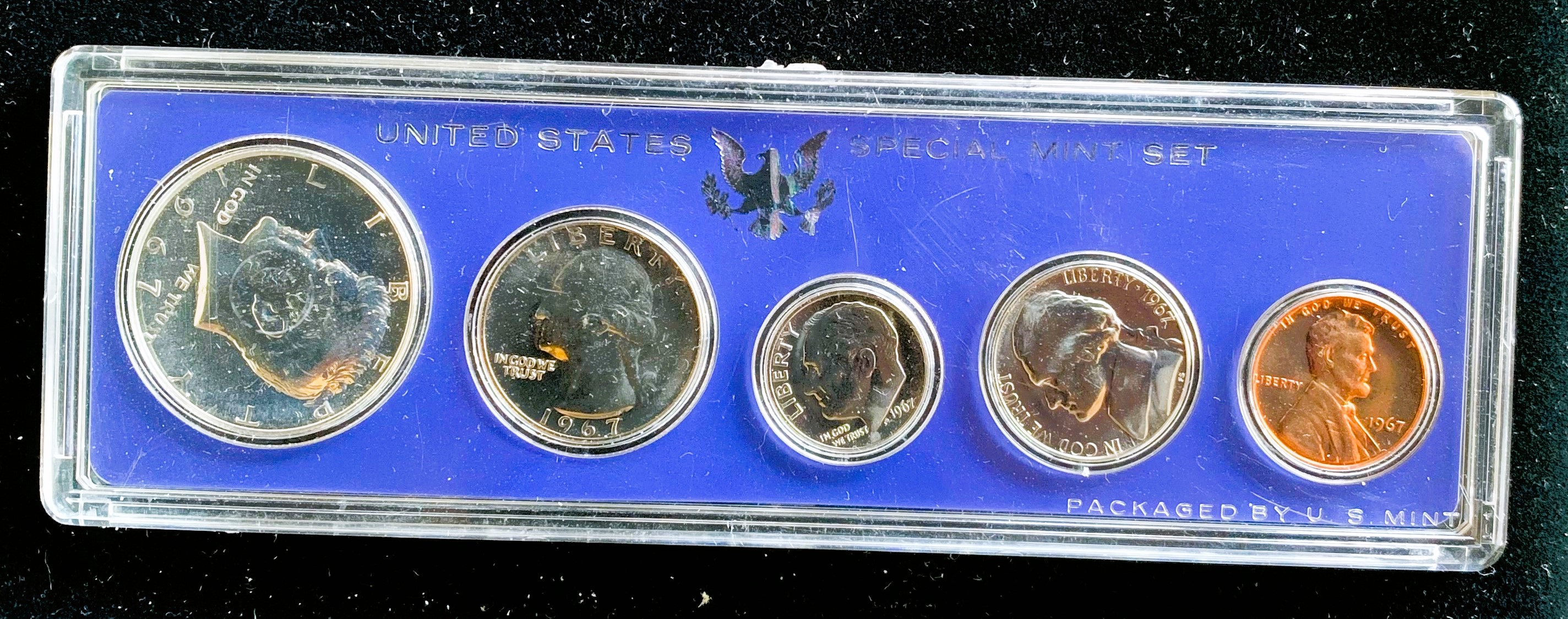 US SPECIAL MINT SET, 1967 W/ SILVER HALF DOLLAR, THESE COINS BEAR A ...