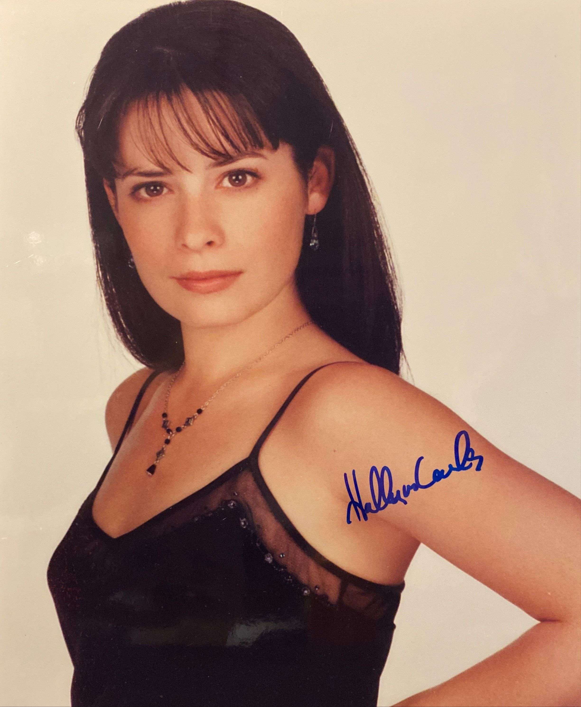 Holly Marie Combs signed photo | Property Room
