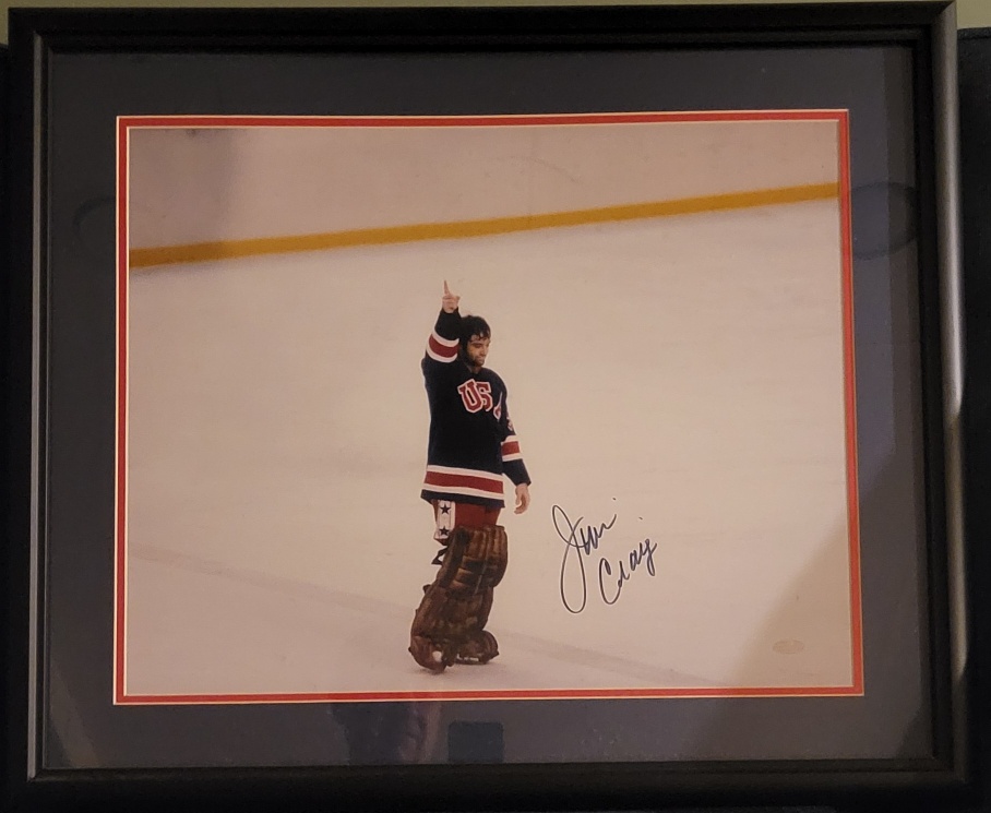 Jim Criag Signed and Framed 15X19.5 1980 USA Hockey team winning Gold ...