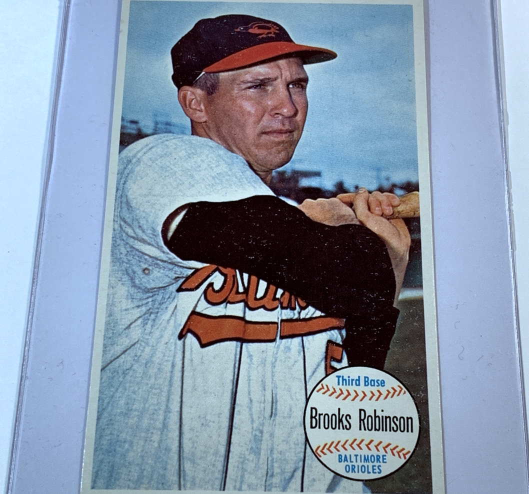 1964 Topps Giant Baseball Card of Hall of Famer Brooks Robinson High ...
