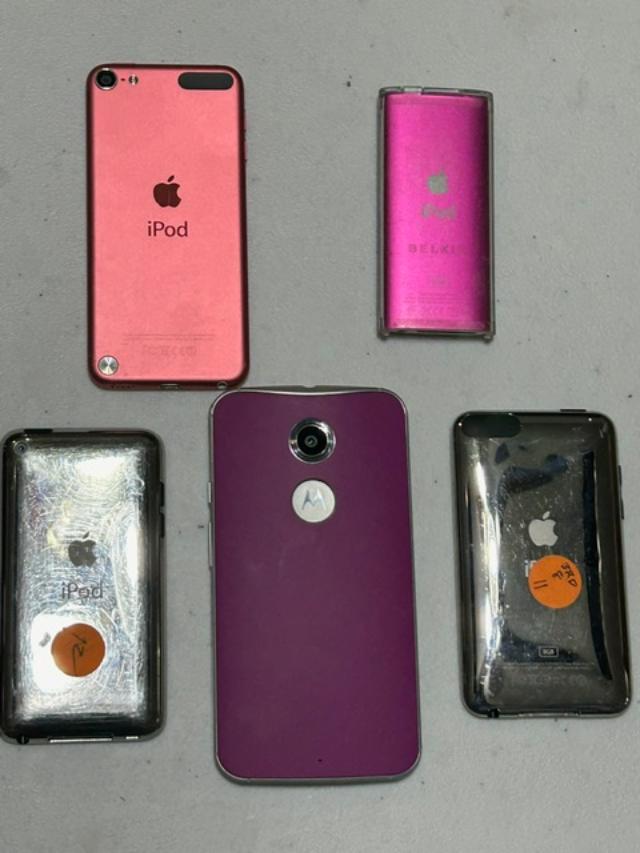 Apple Ipod Touch and Phone Lot | Property Room