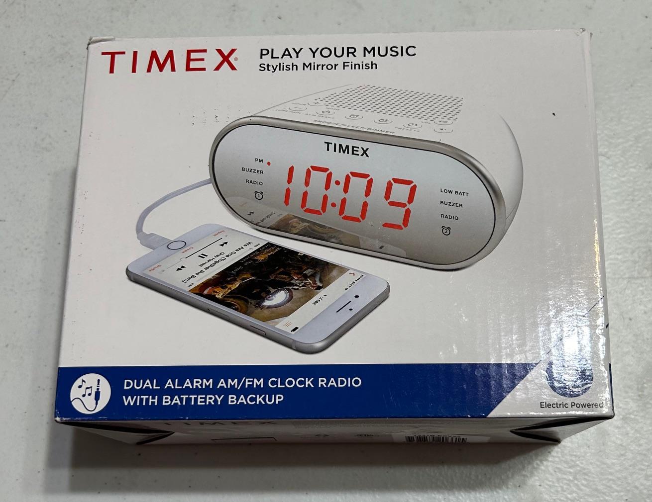 Timex Dual Alarm AM/FM Clock Recharge System | Property Room