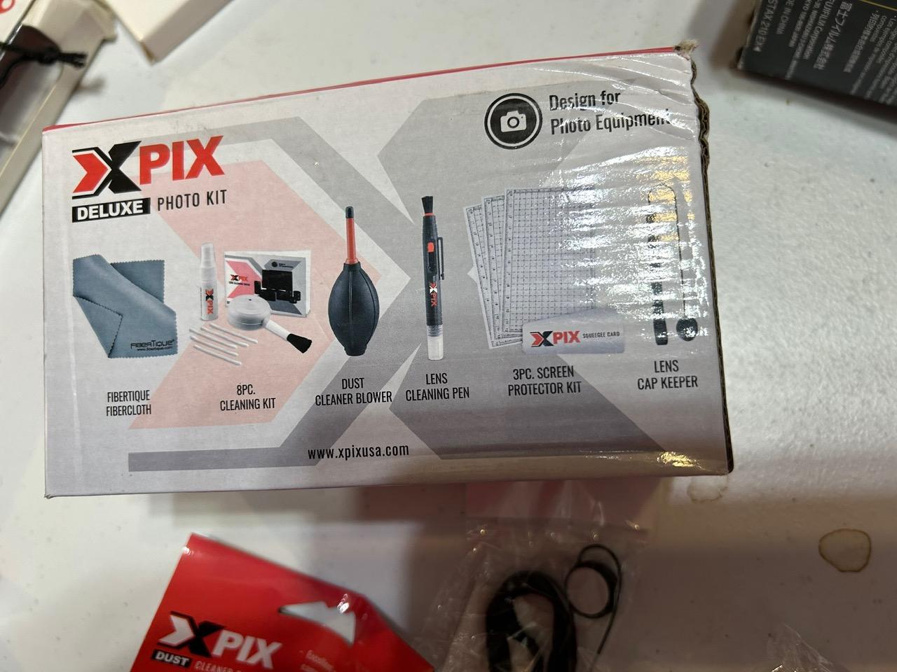 XPIX Deluxe Photo Kit for DSLR Cameras and Photo Equipment | Property Room