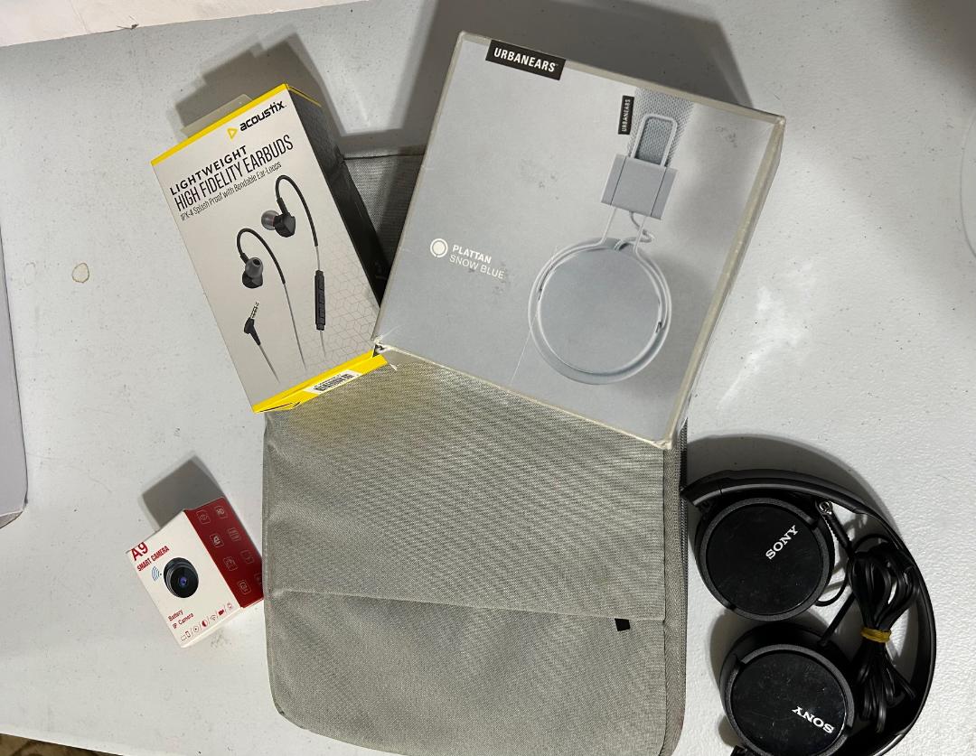 Electronic Lot #28 | Property Room