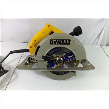 DeWalt DW364 Circular Saw 7 1/4" New Blade Works Great!! | Property Room
