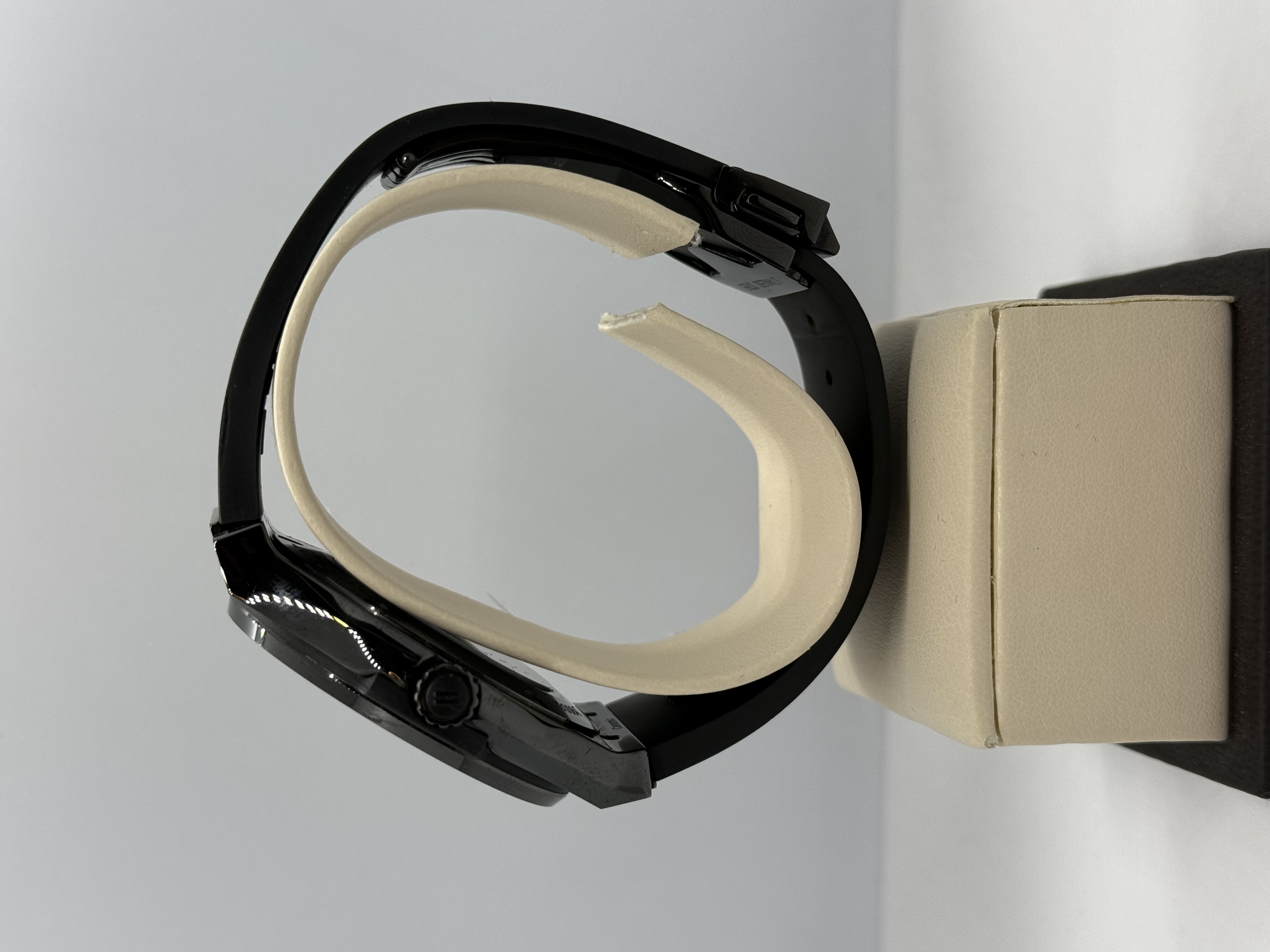 Hublot Classic Fusion, Ceramic & Carbon Fiber, 45mm, 511.CM.1770.RX ...